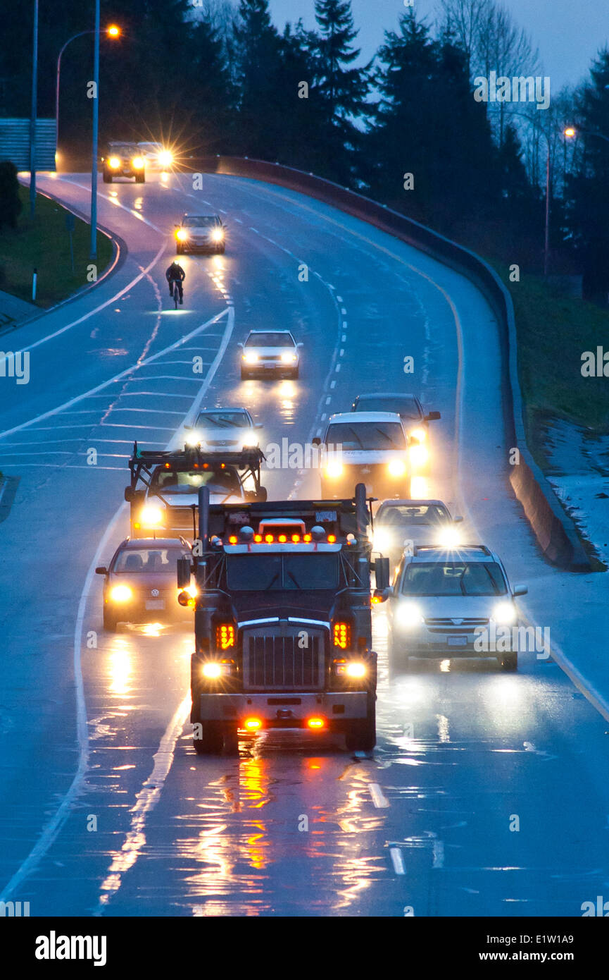 Traffic Upper levels highway Stock Photo - Alamy