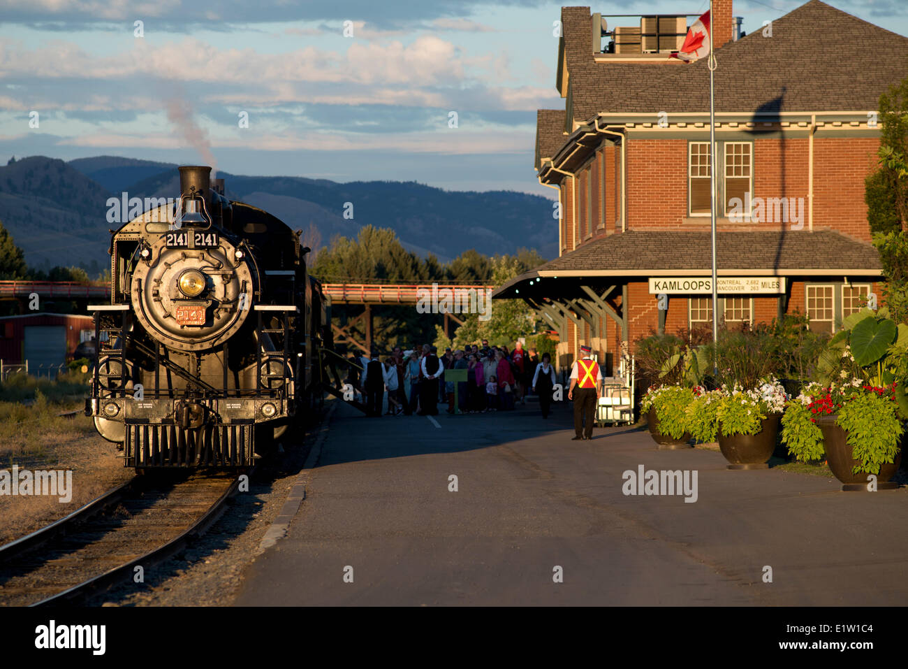 KHR 2141 - The Spirit of Kamloops steam locomotive prepares for ...