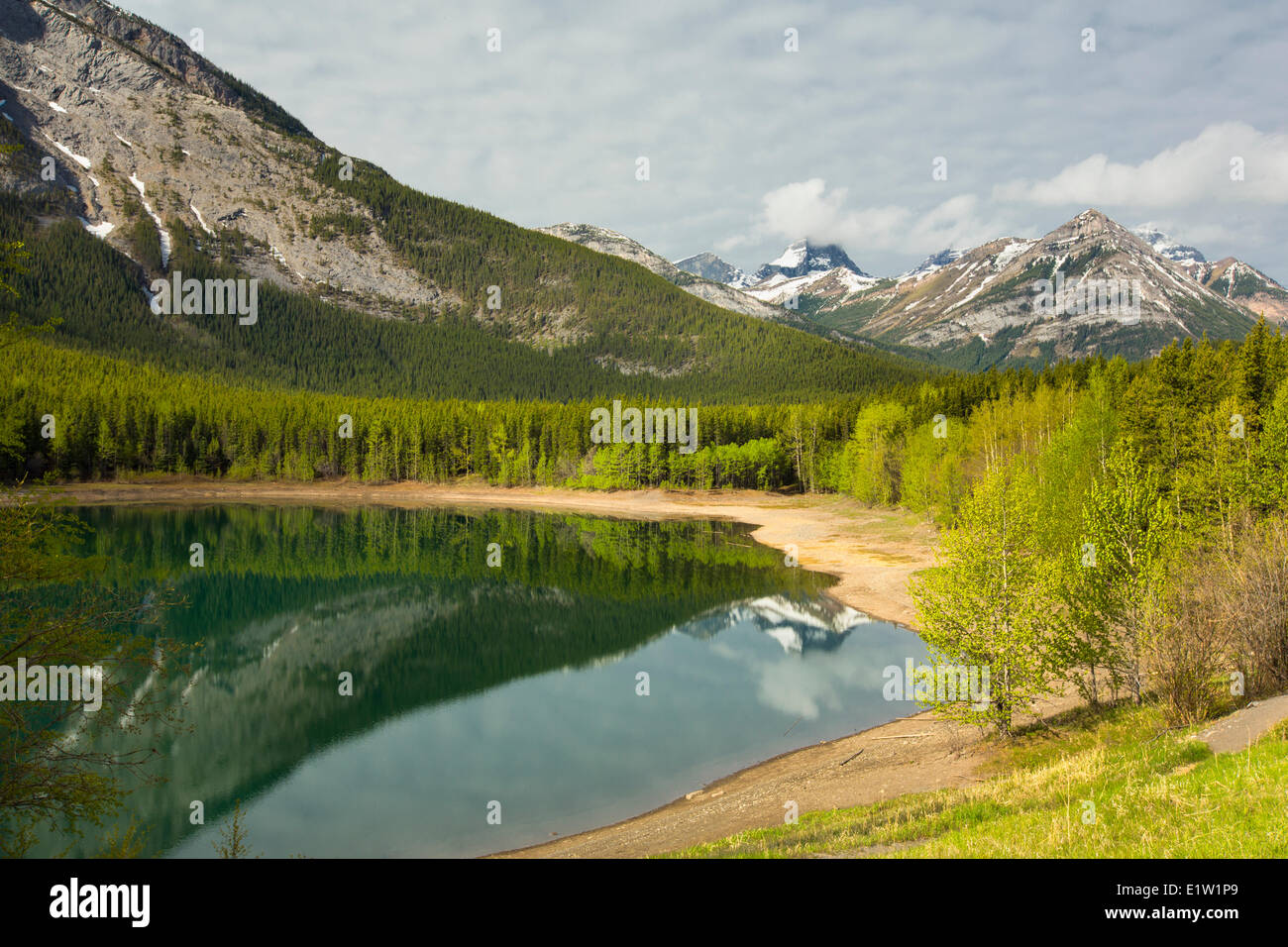 Wedge Pond, Kananaskis Provincial Park, Alberta, Canada Stock Photo - Alamy