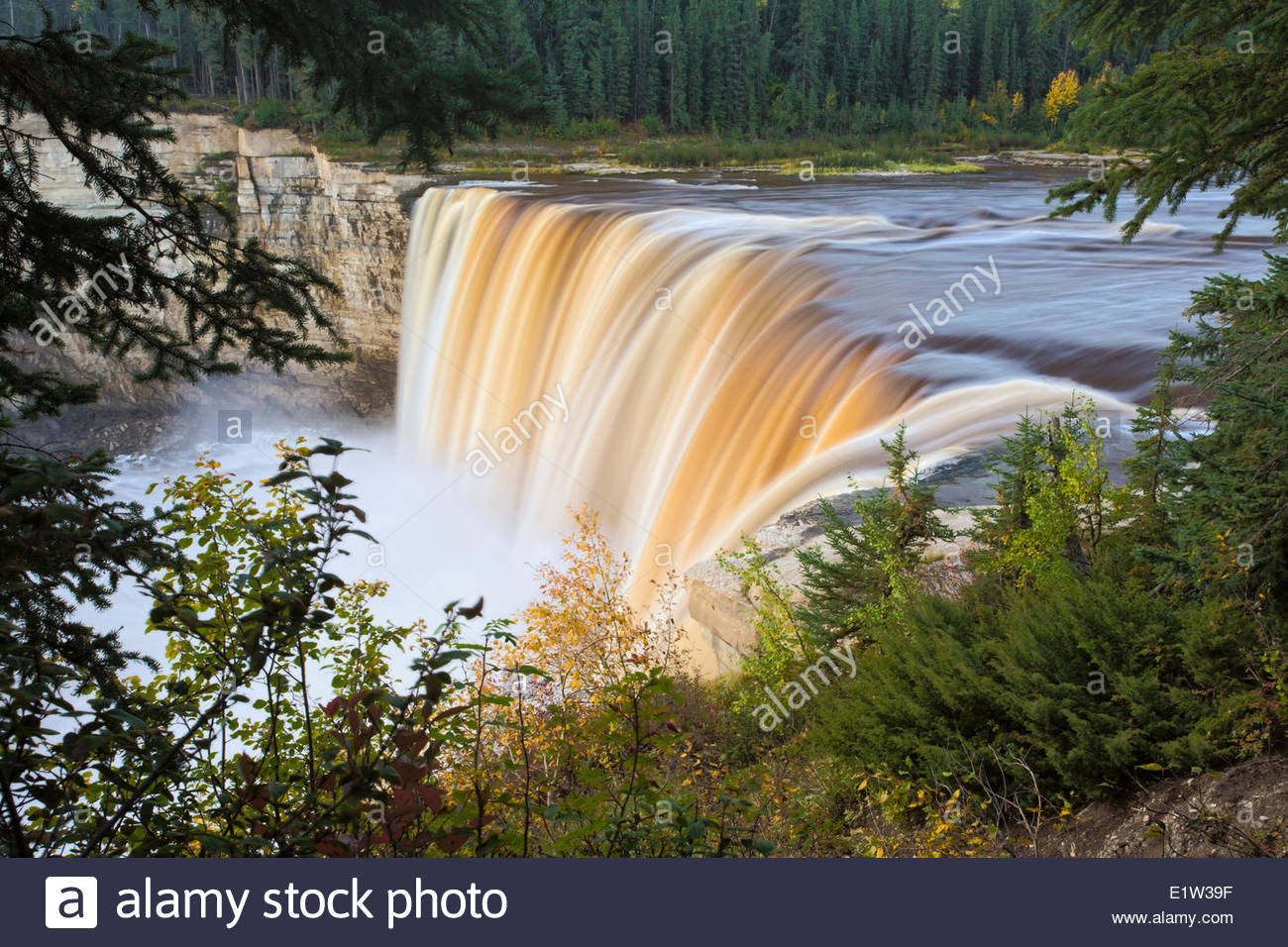 Alexandra Falls Stock Photos & Alexandra Falls Stock Images - Alamy