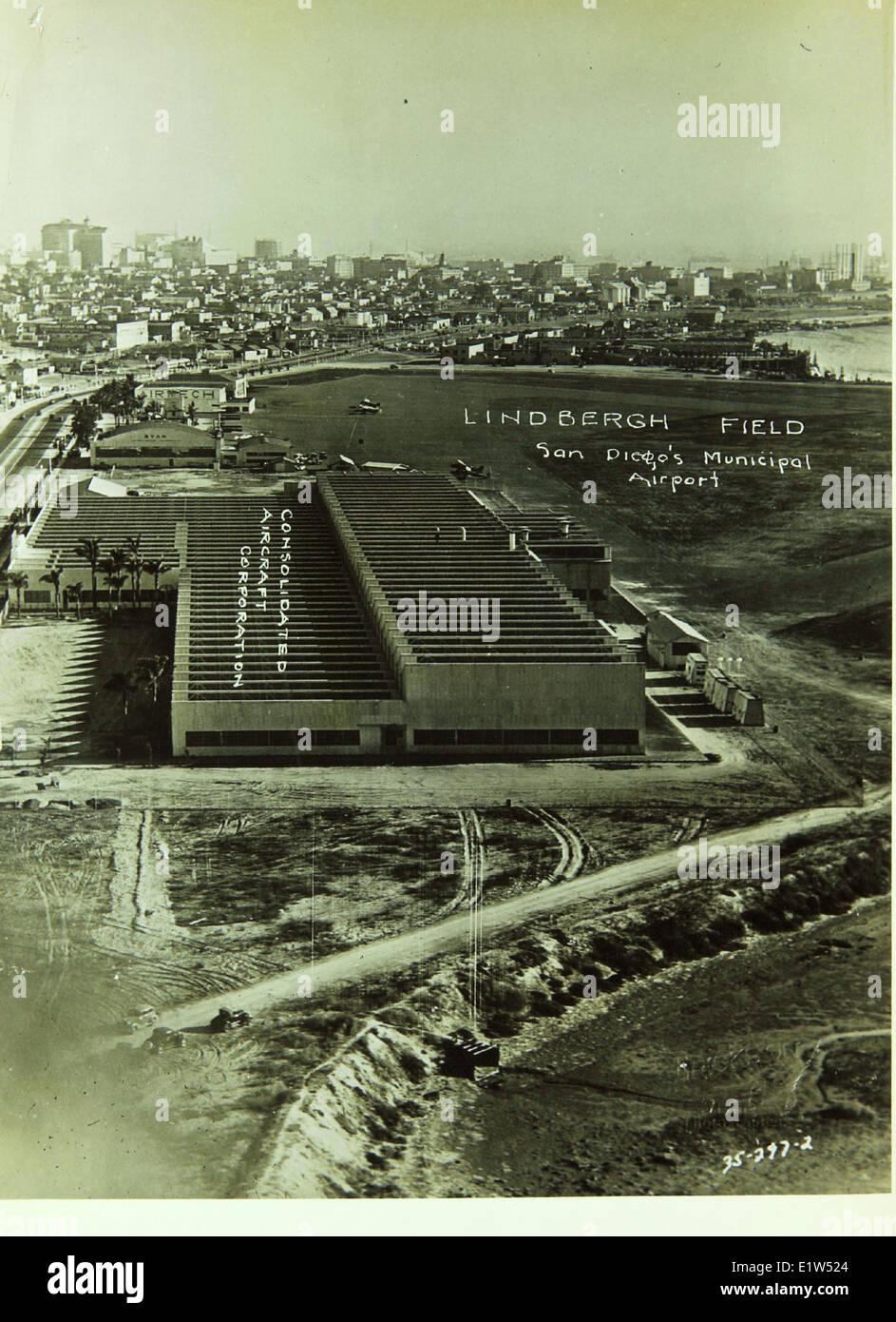 Lindberghfield hi-res stock photography and images - Alamy