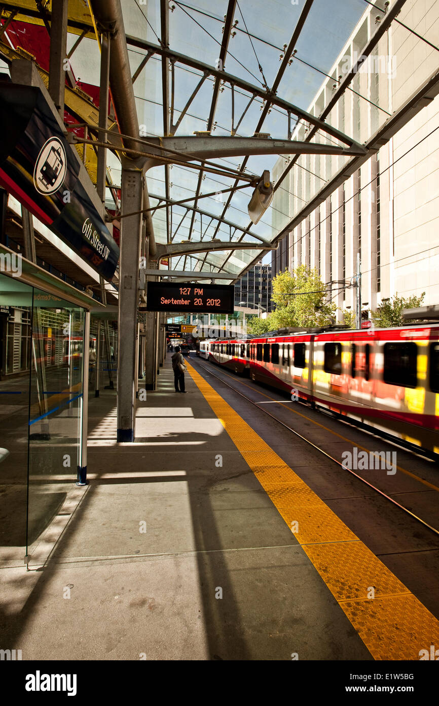 Calgary transit system hi-res stock photography and images - Alamy