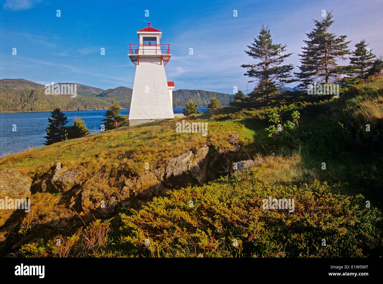 Woody Point Lighthouse, Gros Morne National Park, Newfoundland, Canada ...