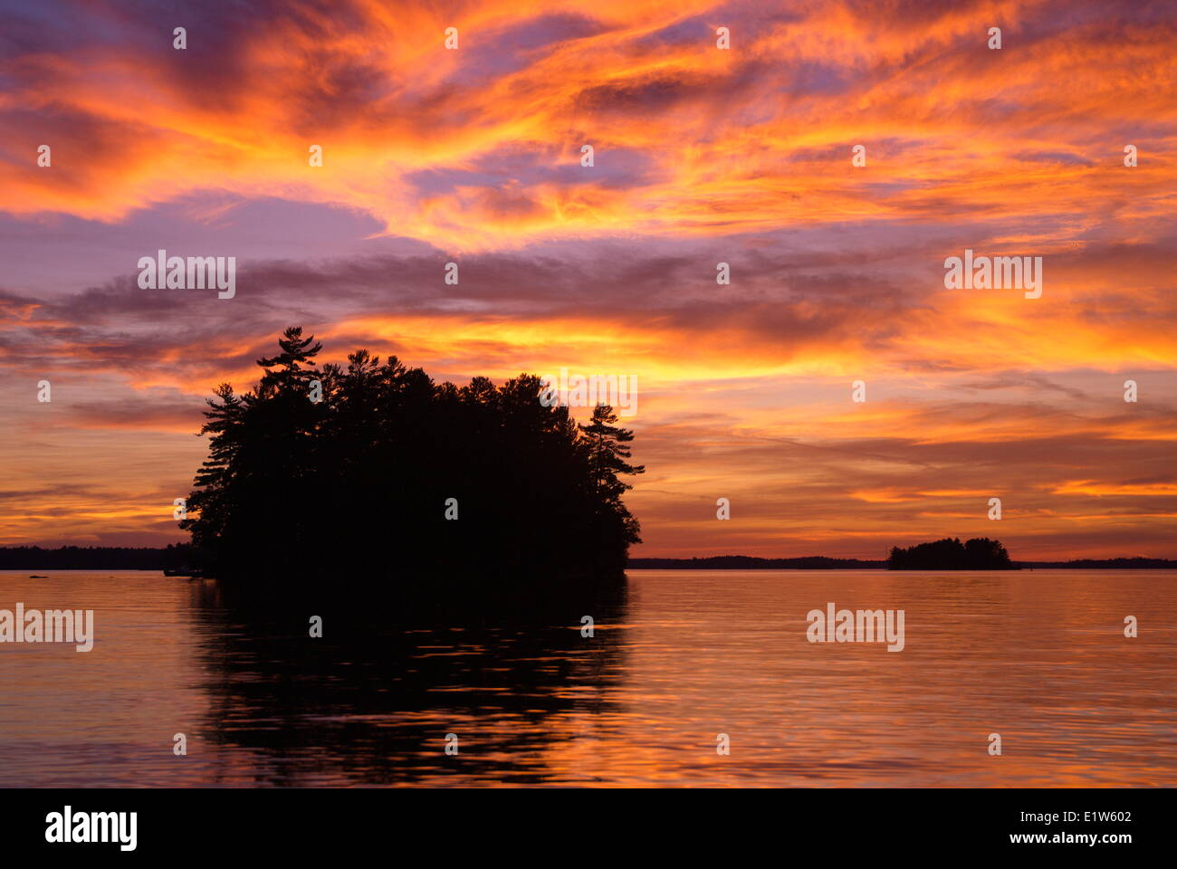 Sunset on Lake Muskoka withTreasure Island from Muskoka Beach Park ...