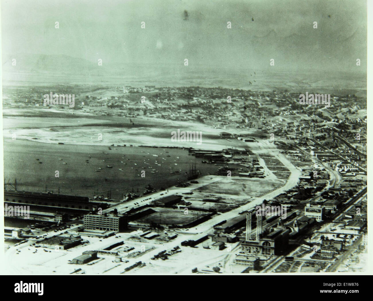 Lindbergh Field, also known as San Diego International Airport, is a ...
