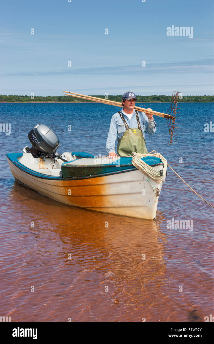 Oyster rake hi-res stock photography and images - Alamy