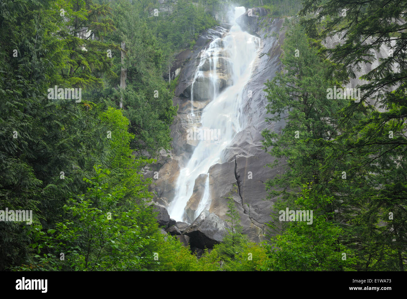 Shannon Falls, Shannon Falls Provincial Park, British Columbia, Canada ...