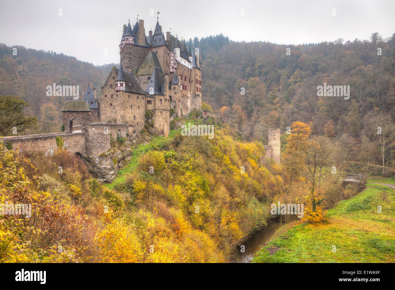 Beige castle hi-res stock photography and images - Alamy