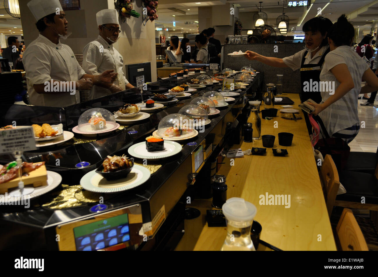 Seoul culture hi-res stock photography and images - Alamy