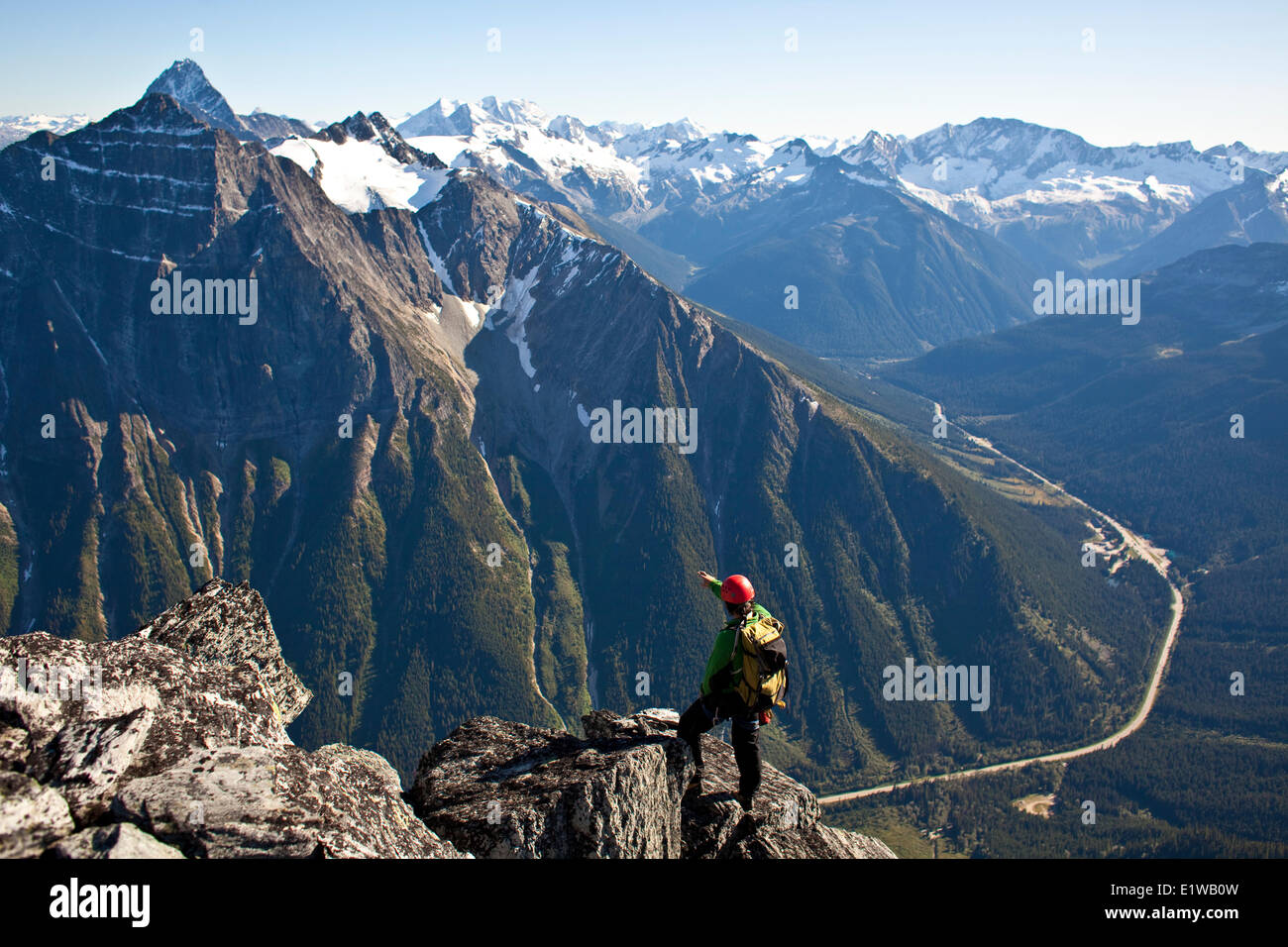 Climbing a glacier hi-res stock photography and images - Alamy