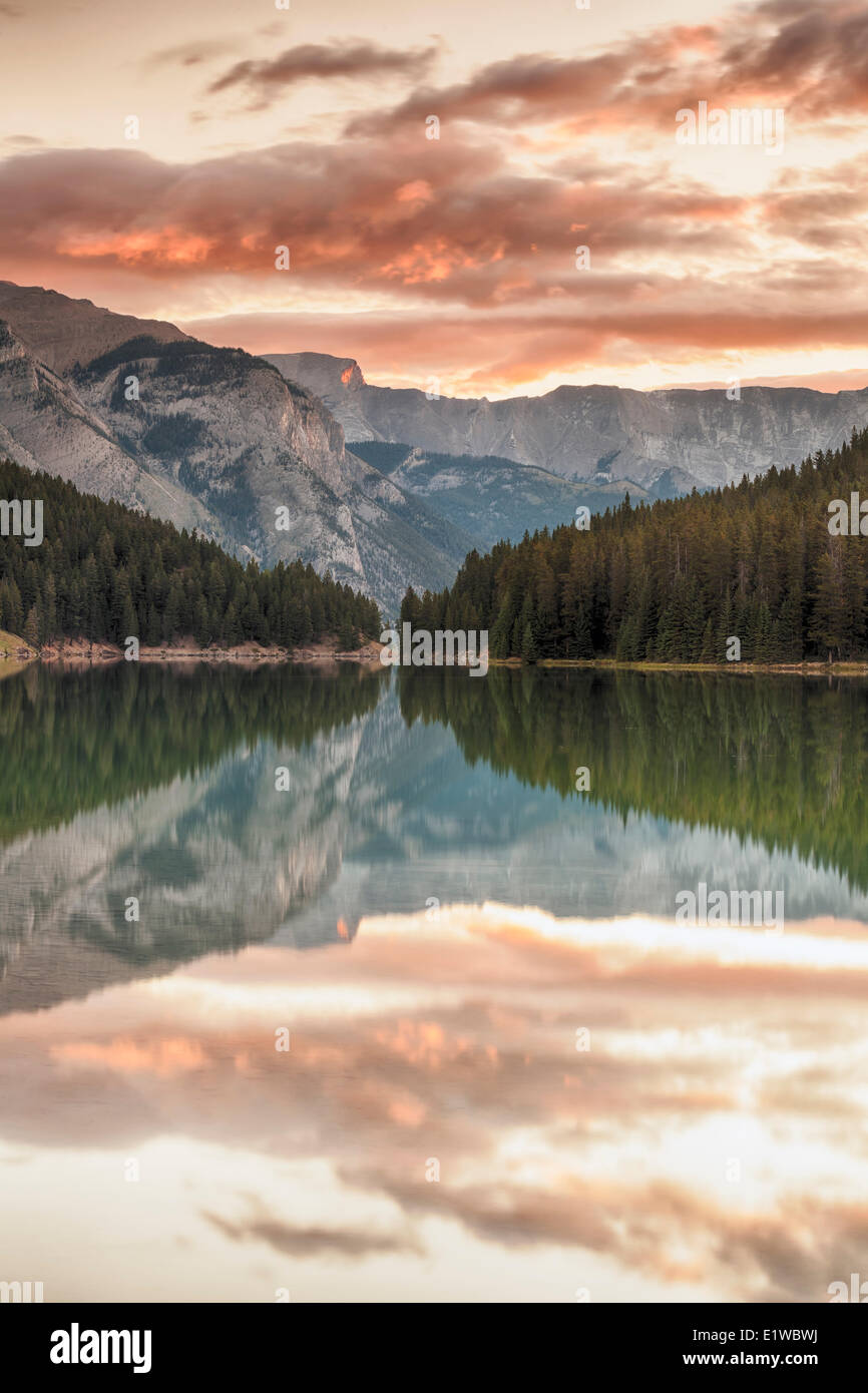 Sunrise on Two Jack Lake, Banff National Park, Alberta, Canada Stock ...