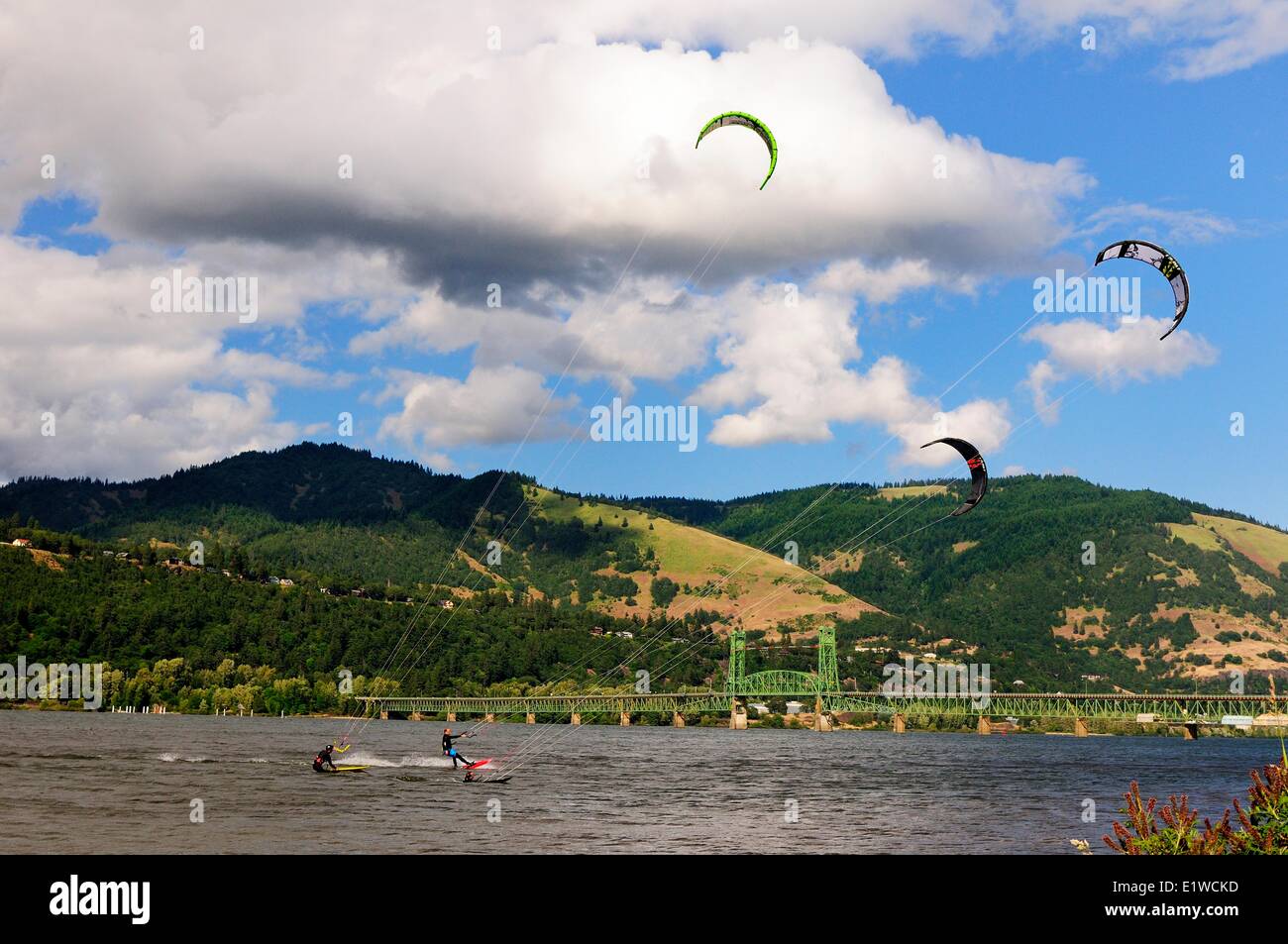Parasailers on the Columbia River near the Hood River Bridge near Hood ...