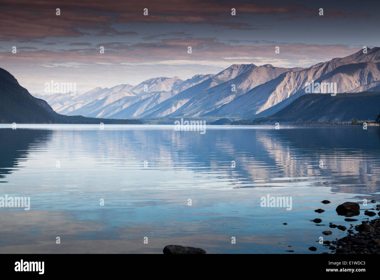 Muncho lake hi-res stock photography and images - Alamy