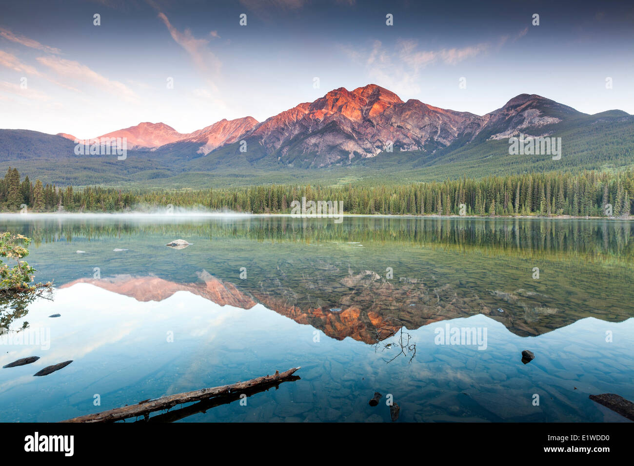 The lakes national park victoria hi-res stock photography and images ...