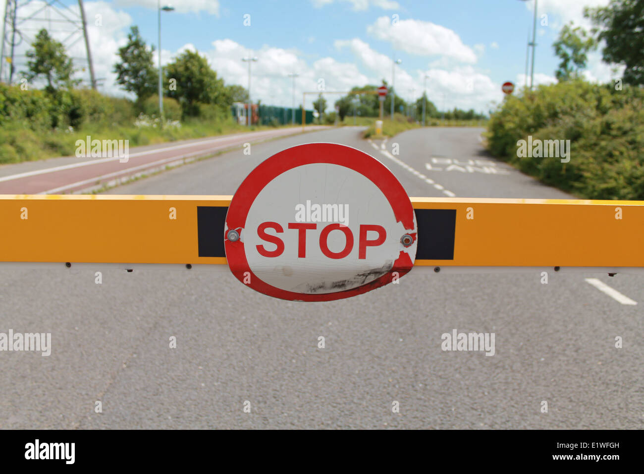 A stop sign that has been damages by a collision Stock Photo - Alamy