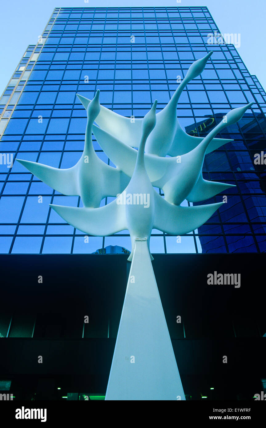 Flying geese sculpture at Conexus Tower on Hamilton St. Regina ...