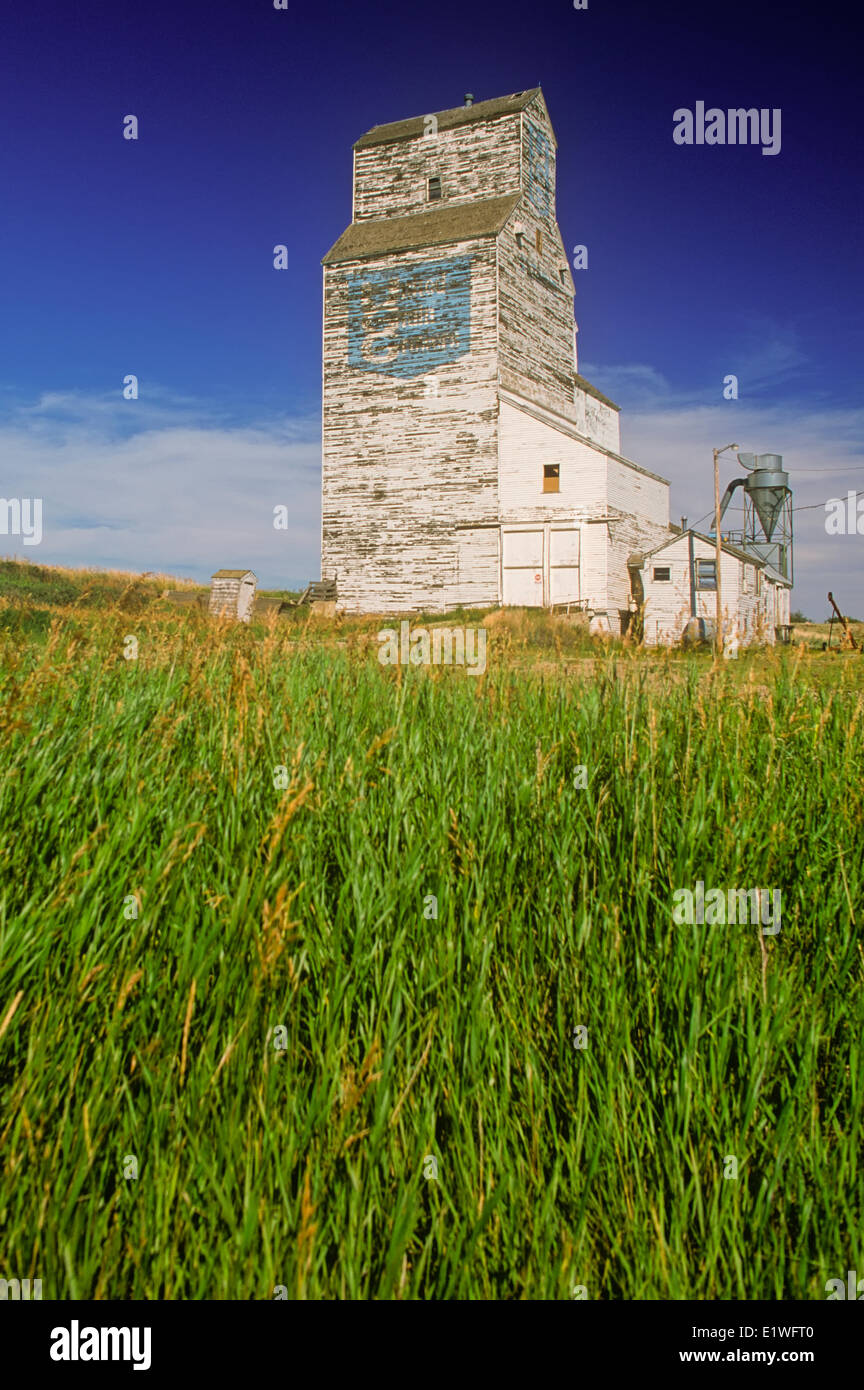 Grain elevator, Altario, Alberta, Canada Stock Photo - Alamy