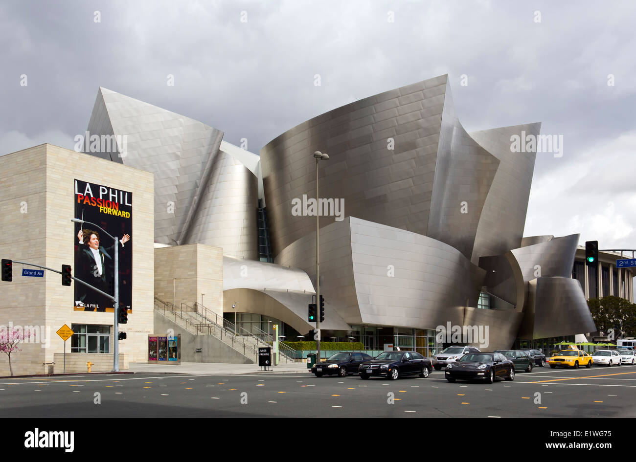 Walt Disney Concert Hall (Frank Gehry, architect), Los Angeles ...