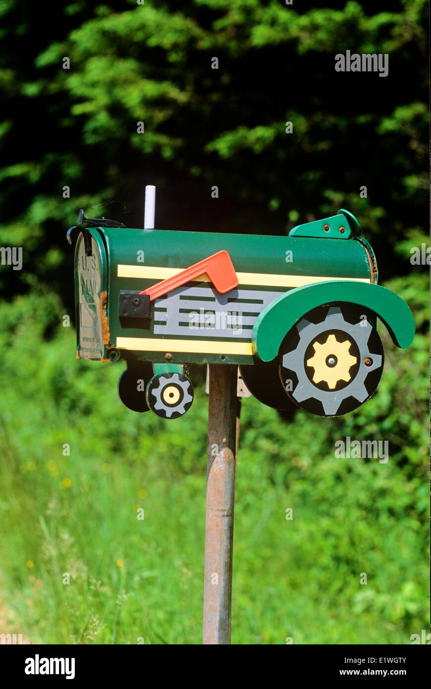 Tractor mailbox hi-res stock photography and images - Alamy