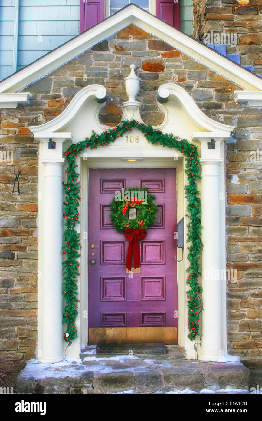 Festive door with reath in montreal hi-res stock photography and images ...