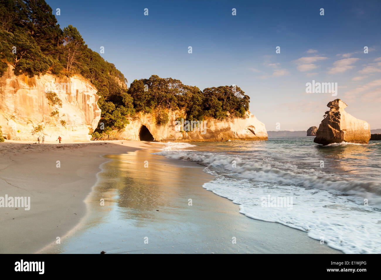 Stack arch hi-res stock photography and images - Alamy