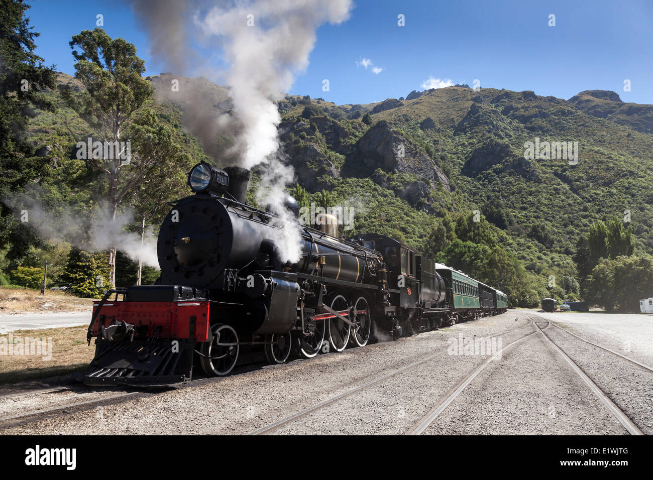 The Flyer - a working steam engine in Kingston on the South Island of ...