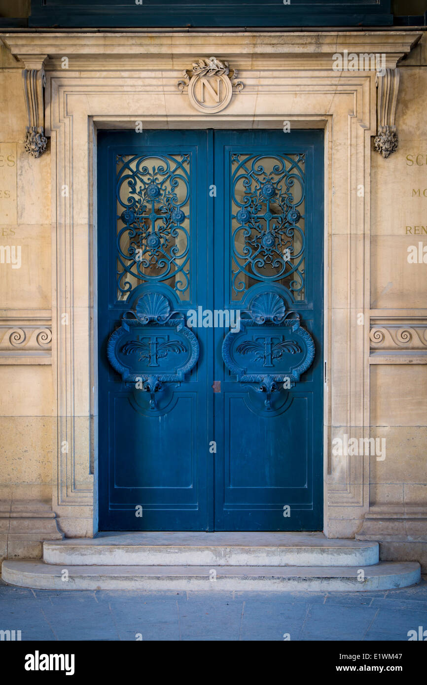Blue wooden door france hi-res stock photography and images - Alamy