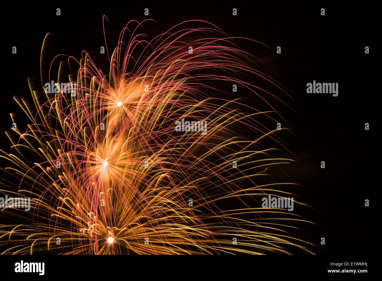 Red and gold fireworks hi-res stock photography and images - Alamy