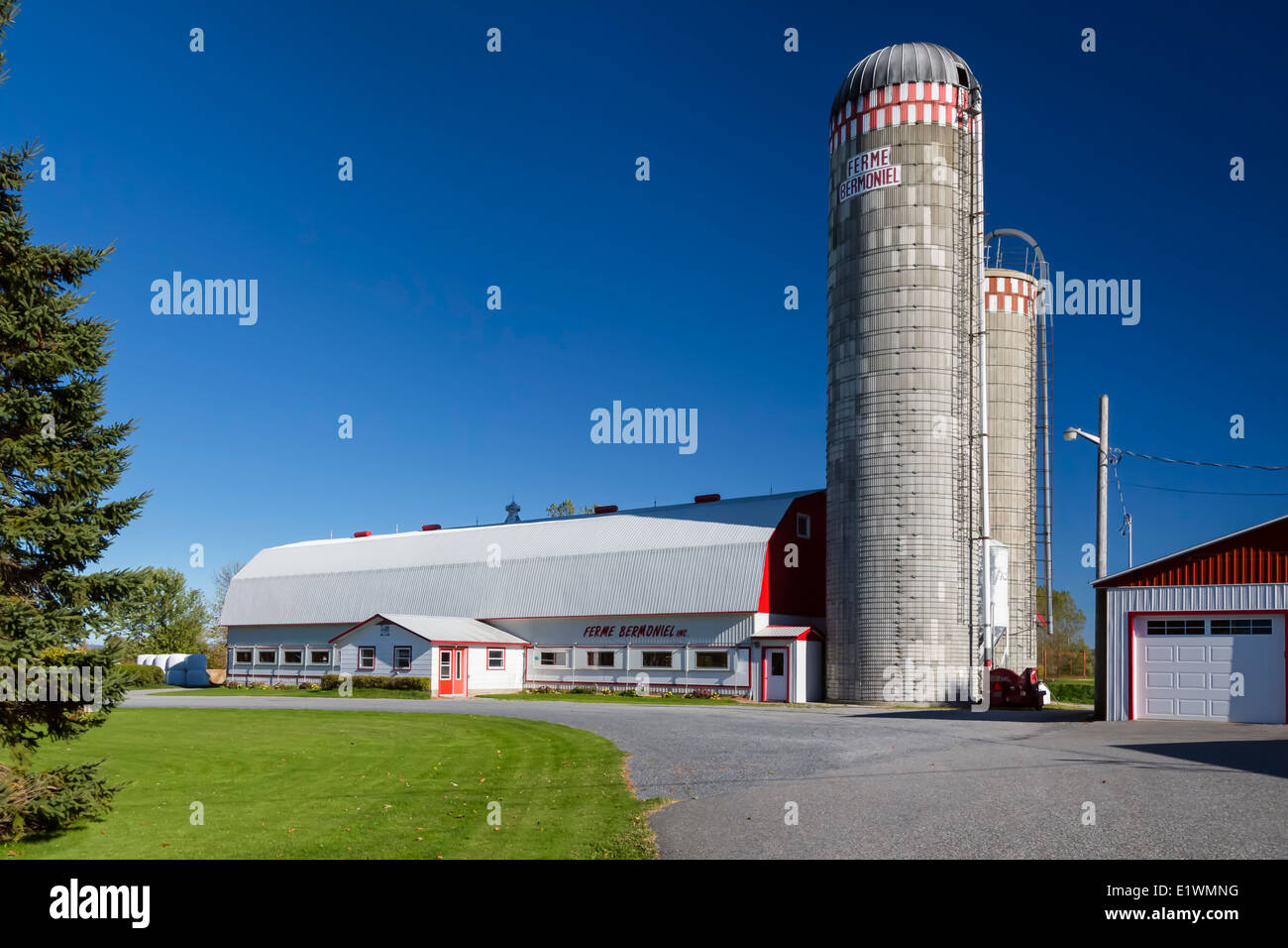 An Eastern Townships farm barn and silo, Quebec, Canada Stock Photo - Alamy
