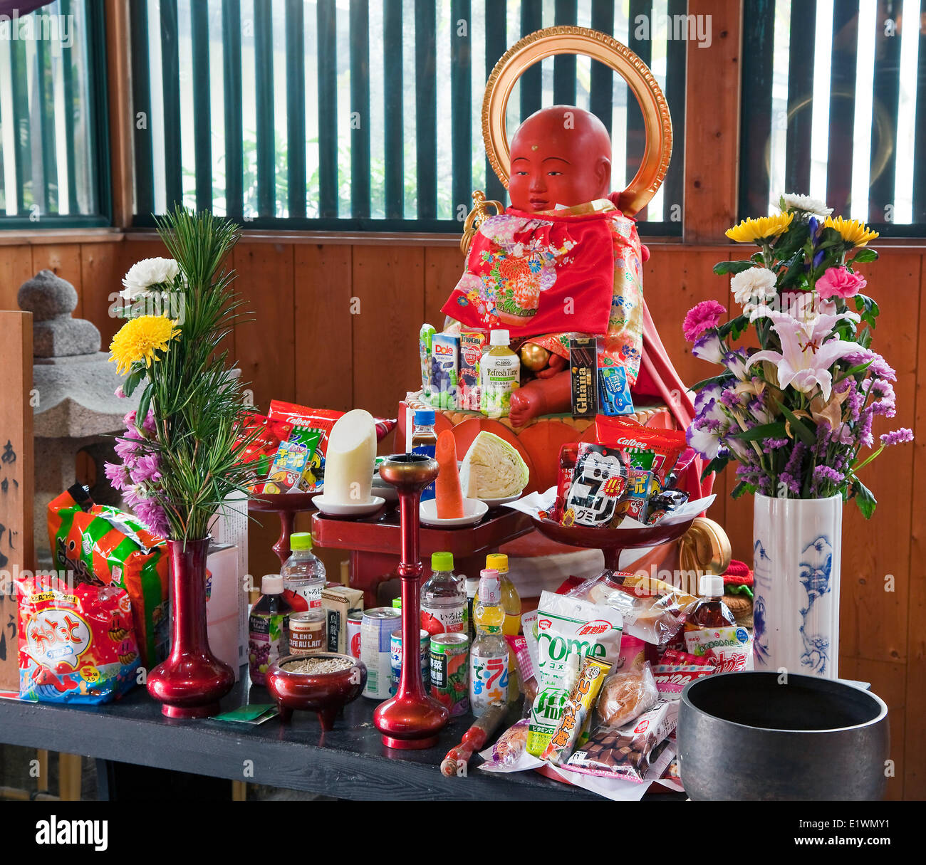 Jizo hi-res stock photography and images - Alamy