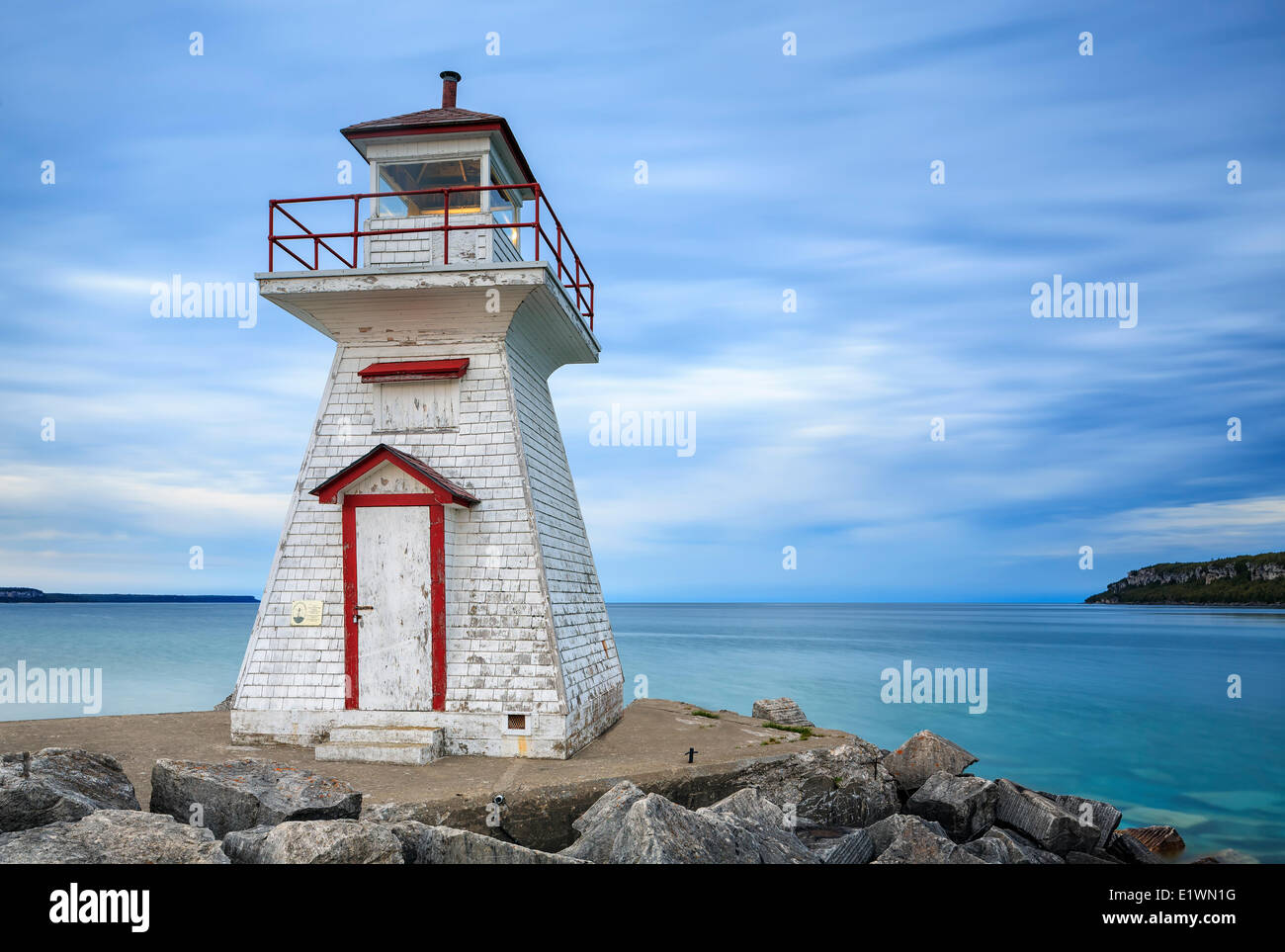Lion´s Head Lighthouse on Georgian Bay, Bruce Peninsula, Ontario ...