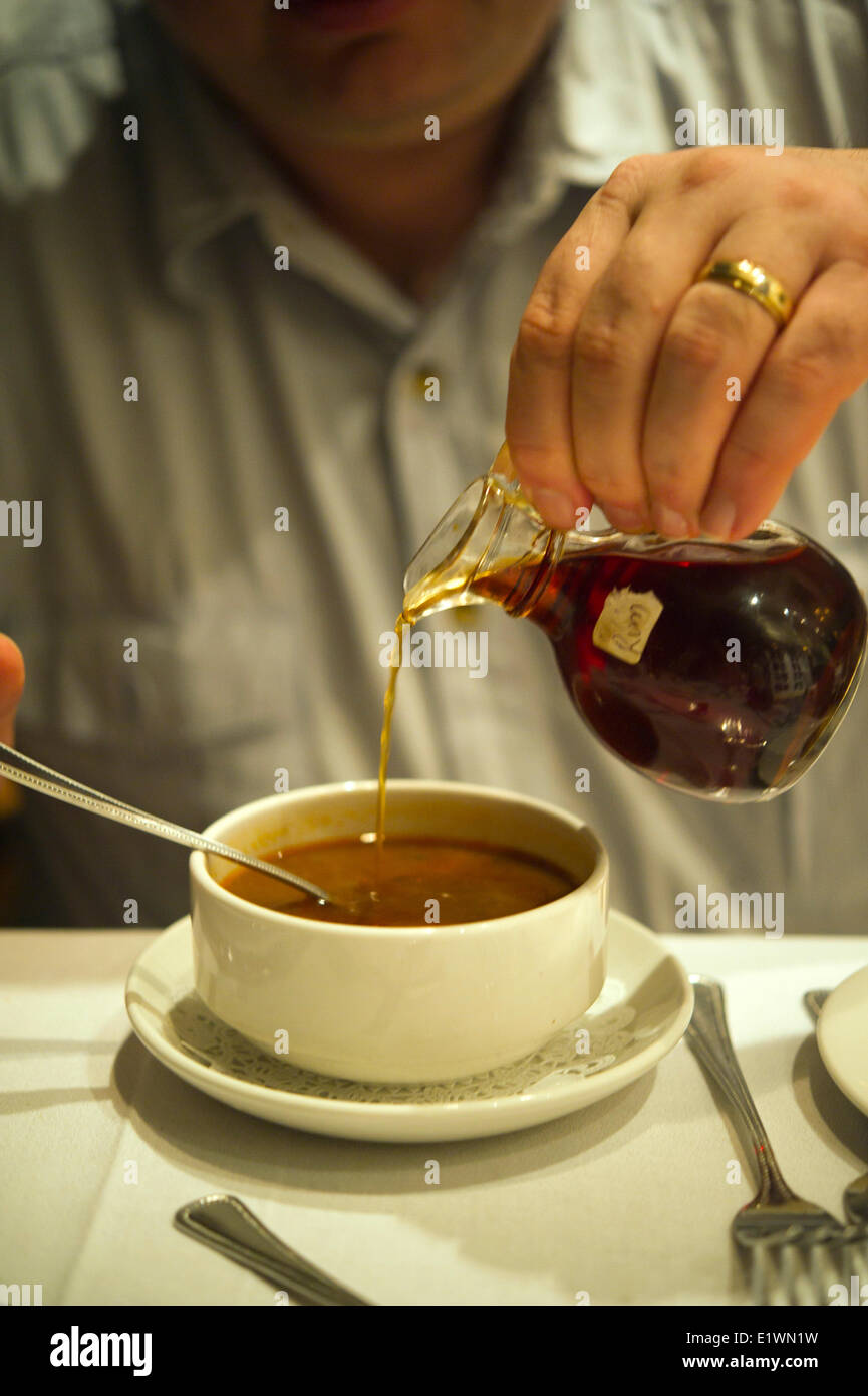 Bermuda fish chowder hi-res stock photography and images - Alamy