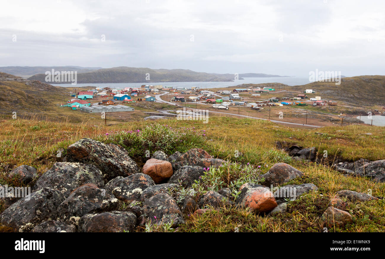 Inuit landscape hi-res stock photography and images - Alamy