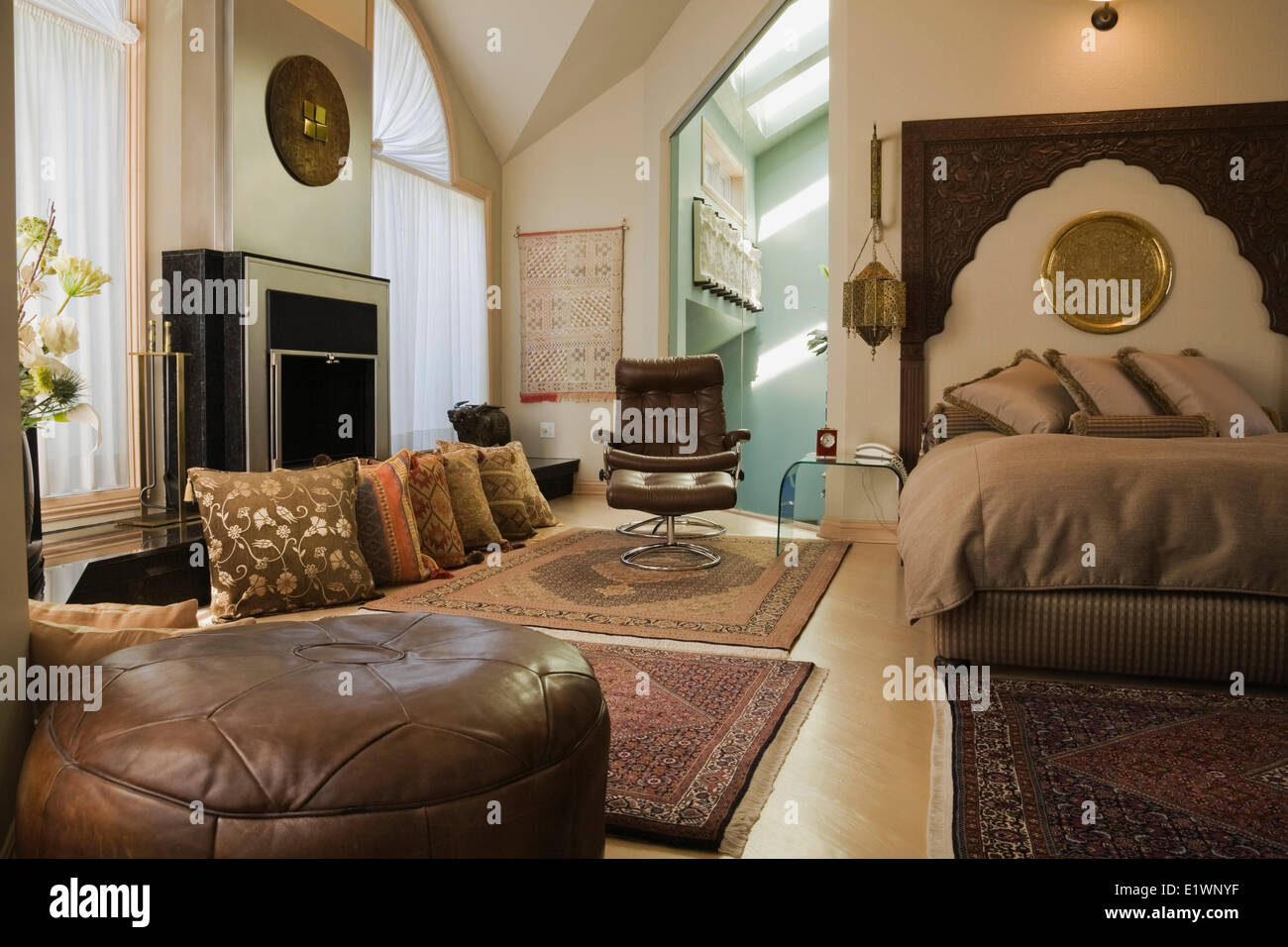 Moroccan chair hi-res stock photography and images - Alamy