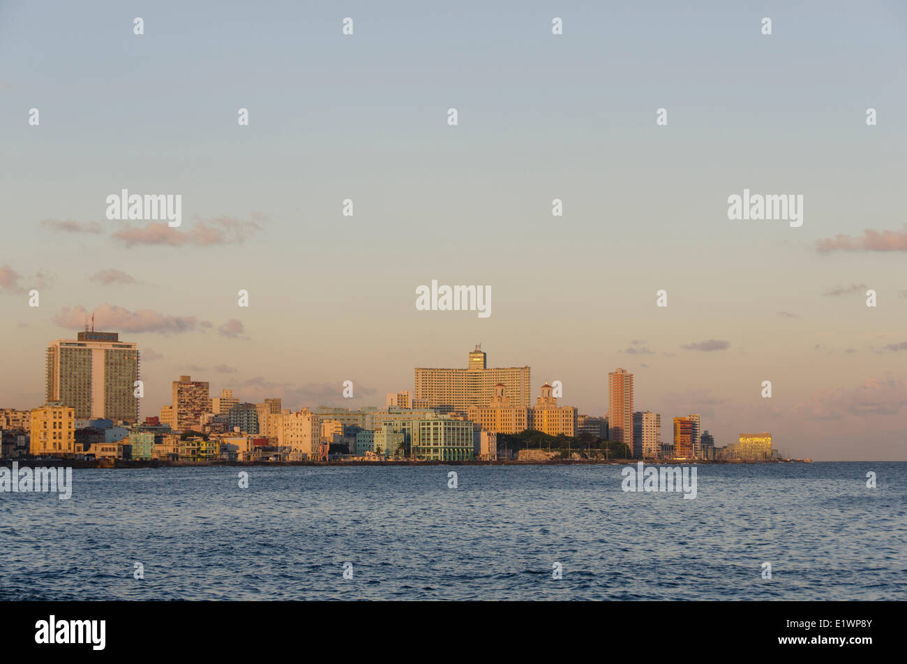 Tallest building in cuba hi-res stock photography and images - Alamy