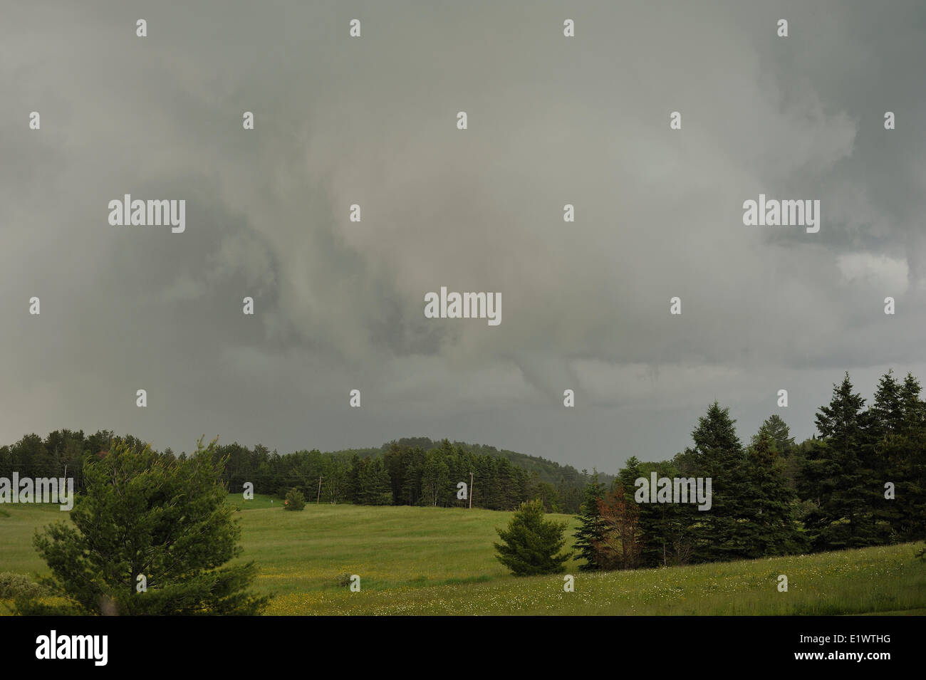 Funnel cloud hi-res stock photography and images - Alamy