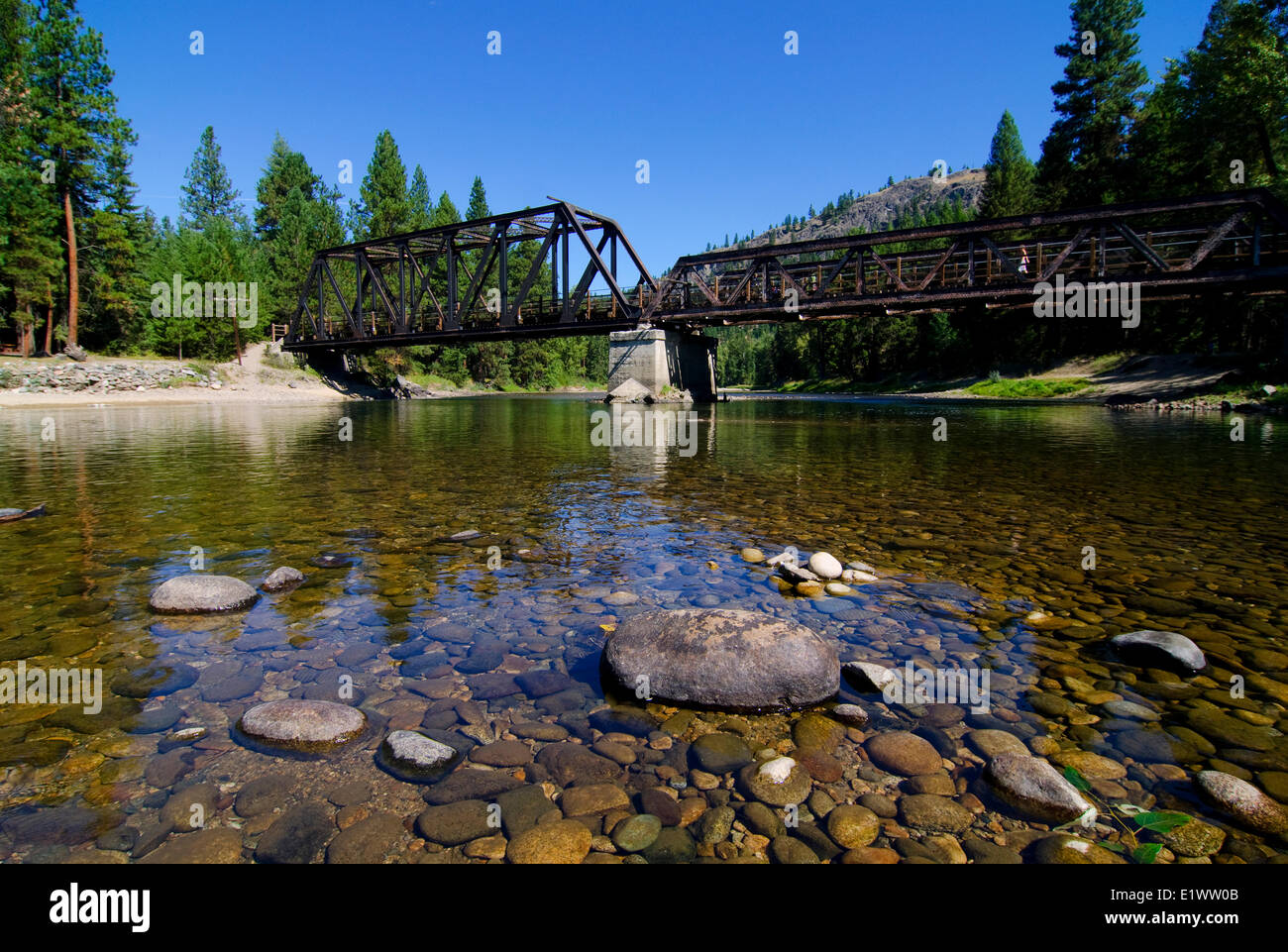 Kettle River, Kettle Valley Rail Trail, near Rock Creek, British ...