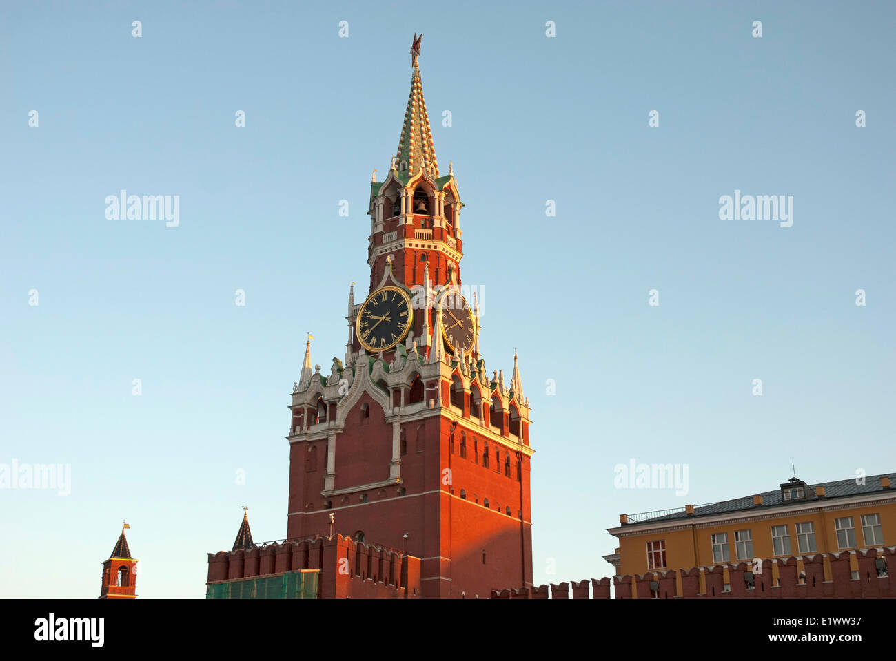 Spasskaya tower hi-res stock photography and images - Alamy