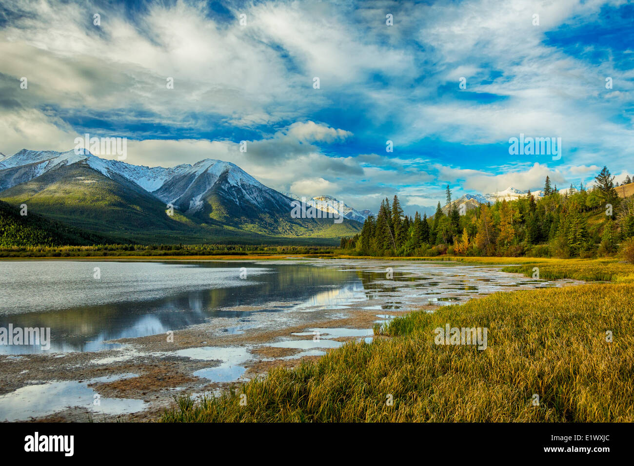 Vermilion Lakes, Banff National Park, Alberta, Canada Stock Photo - Alamy