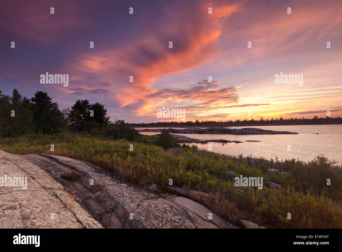 Canada voyageur island hi-res stock photography and images - Alamy