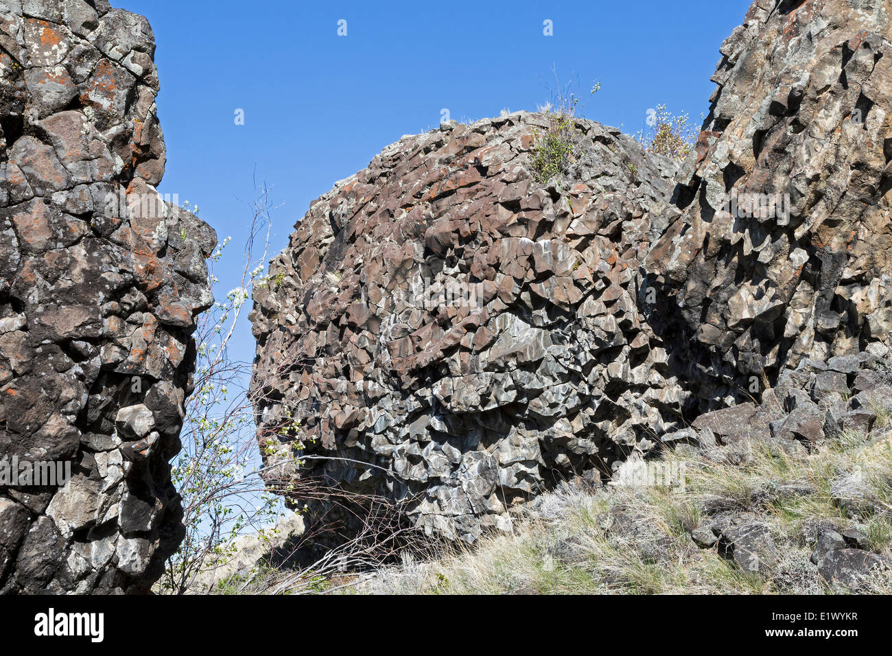 Volcanic bombs hi-res stock photography and images - Alamy