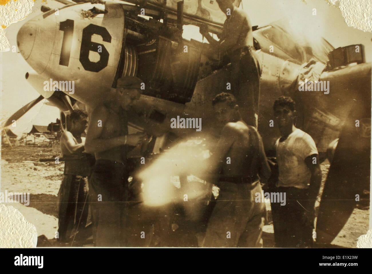 Worldwartwosquadrongroup hi-res stock photography and images - Alamy