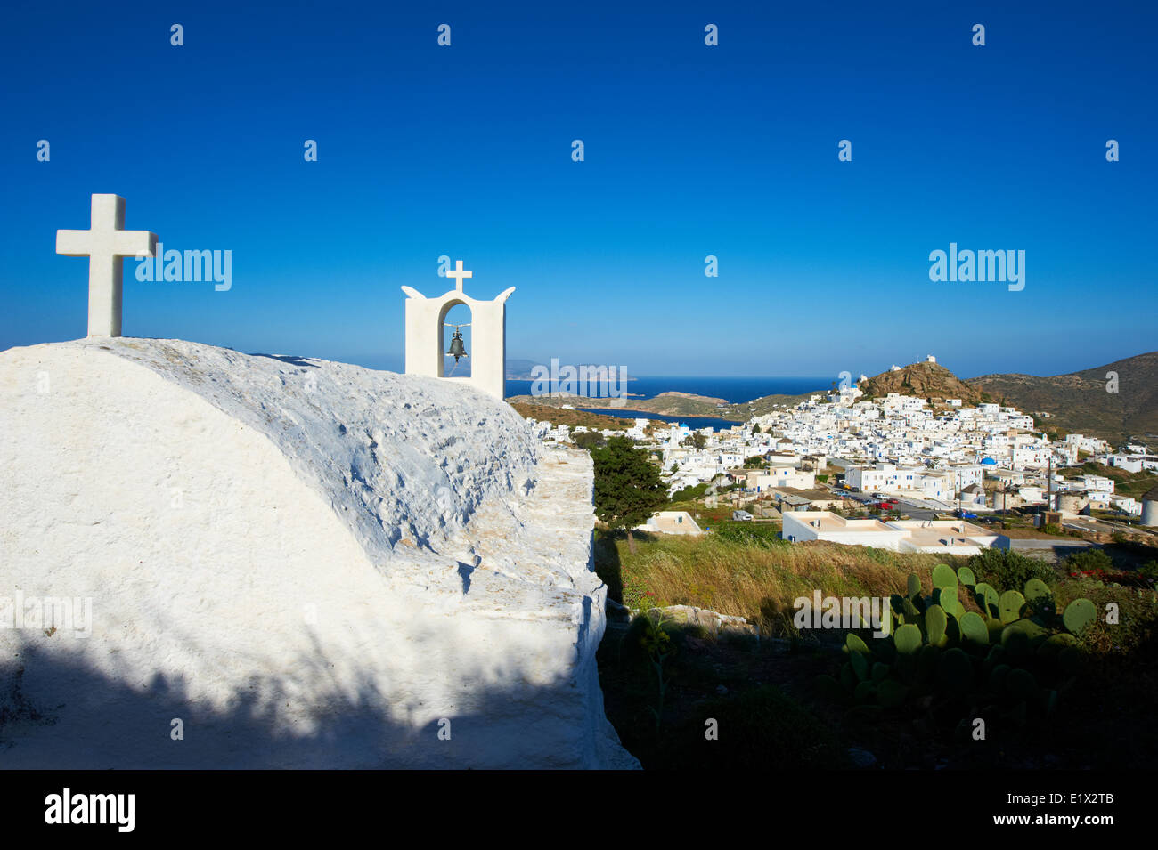 Chora village on ios island hi-res stock photography and images - Alamy