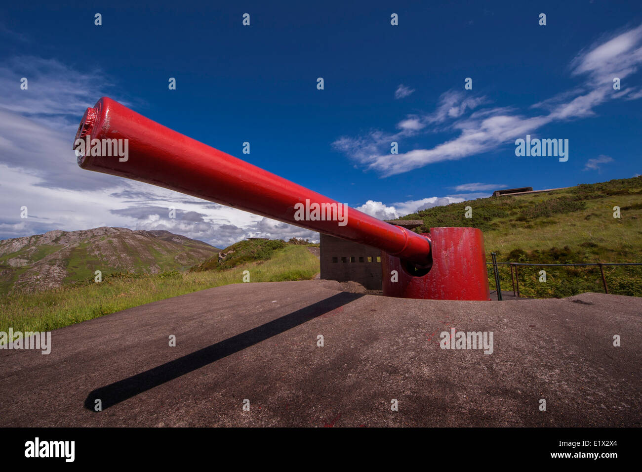 6 inch Coastal defense gun at Fort Dunree, Linsfort, County Donegal ...