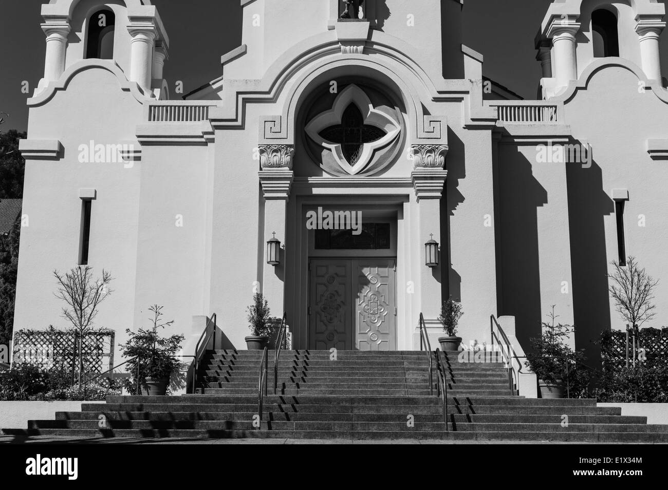 San rafael catholic church hi-res stock photography and images - Alamy