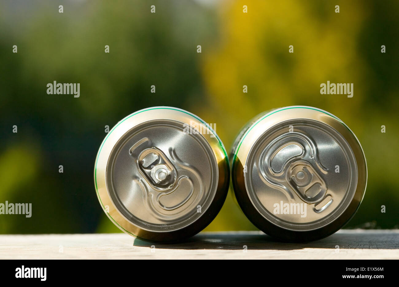 Metal beer can, unopened, alcohol and drink theme Stock Photo - Alamy