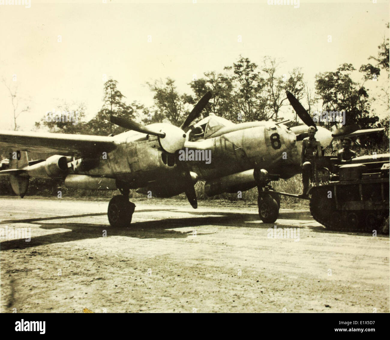 The 8th Fighter Group's 35th Fighter Squadron flew Lockheed P-38 ...