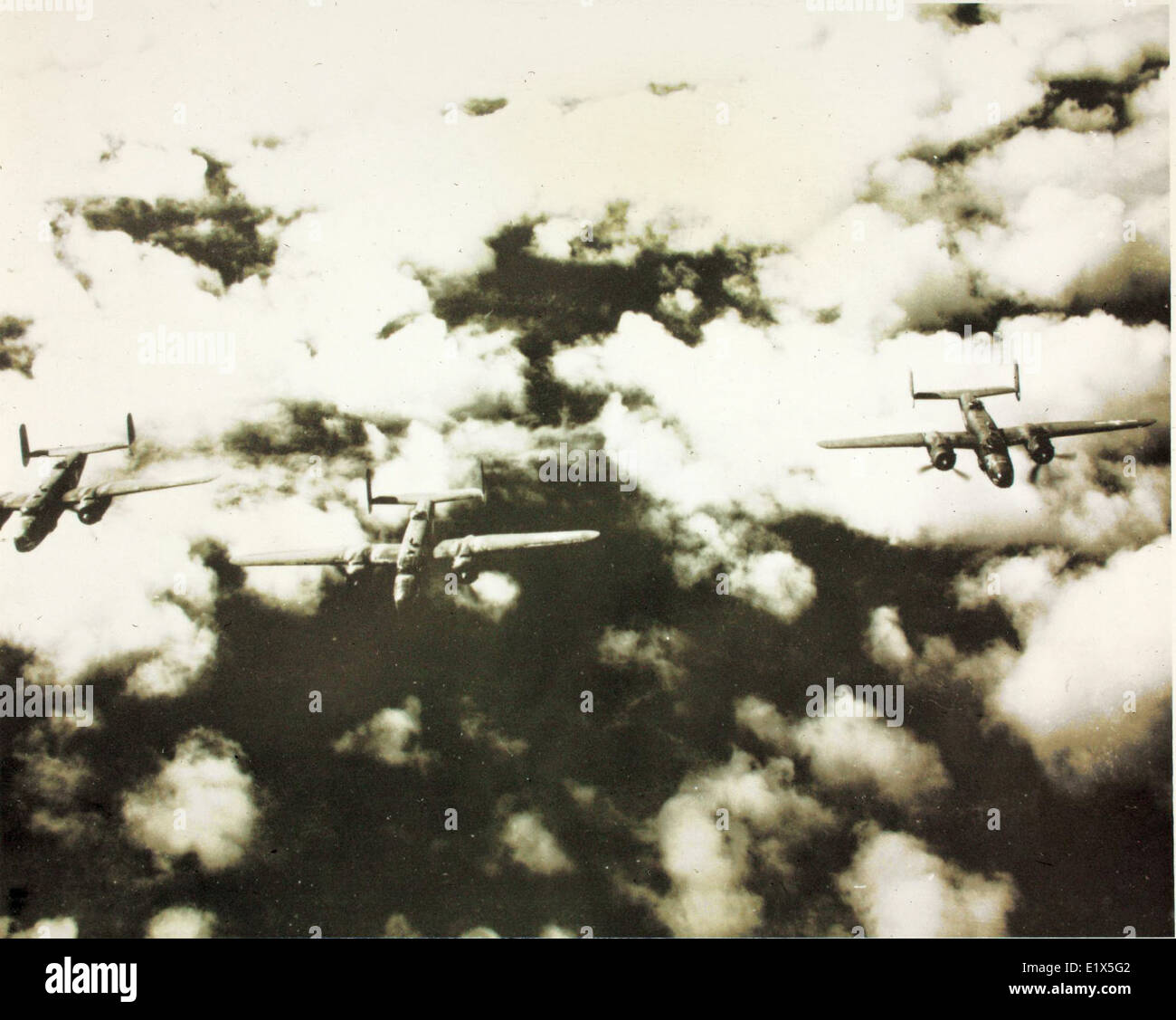 The 345th Bomb Group was an important unit in WWII, utilizing North ...