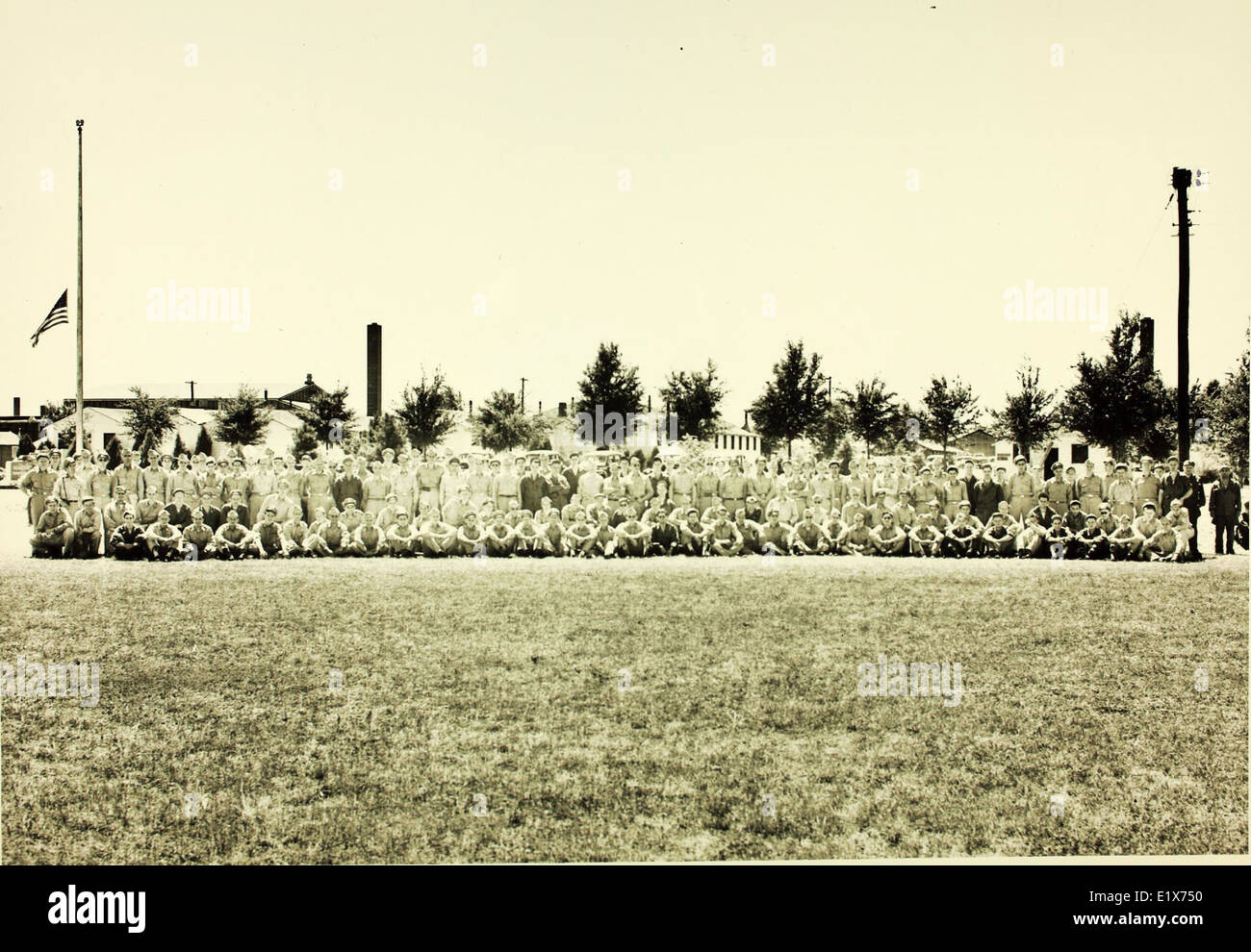 The 560th Bomb Squadron operated during World War II, conducting ...