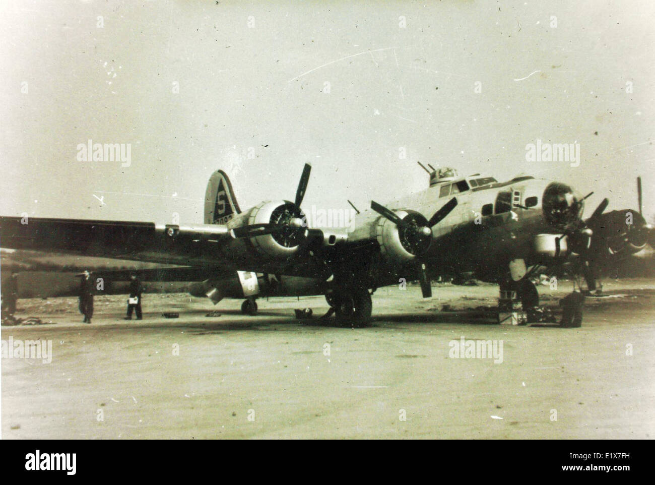 The 401st Bomb Group, part of the U.S. Army Air Forces during World War ...